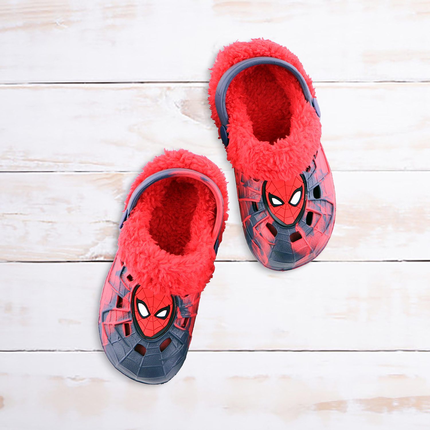 Shop Marvel Spiderman Themed Boys Crocs Online In UAE